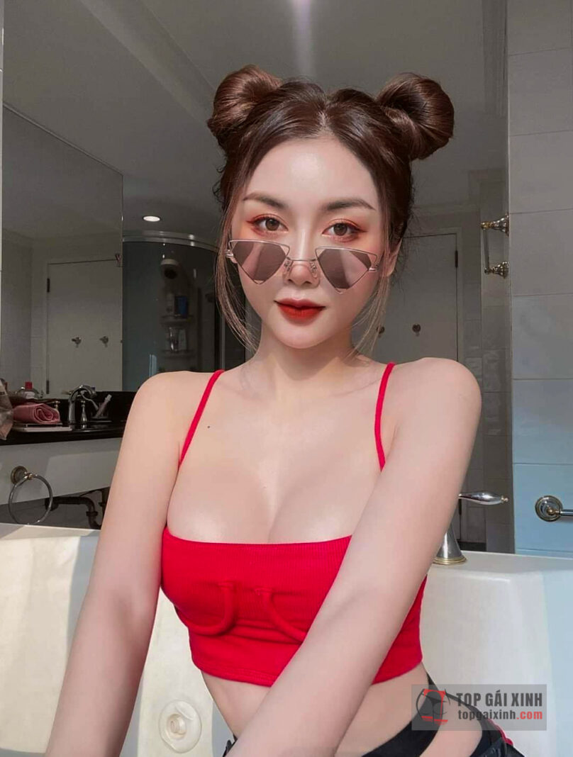 DJ Yuu Quỳnh Nhi xinh đẹp, quyến rũ trong loạt ảnh bikini | Top Gái Xinh